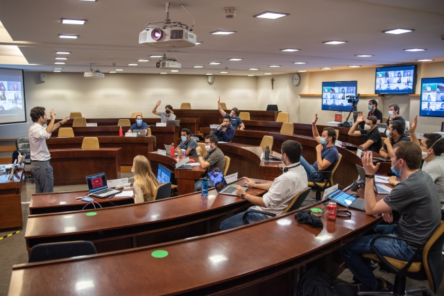 The ‘Orchestrating’ Case Class at IESE, A Powerful Learning Method ...